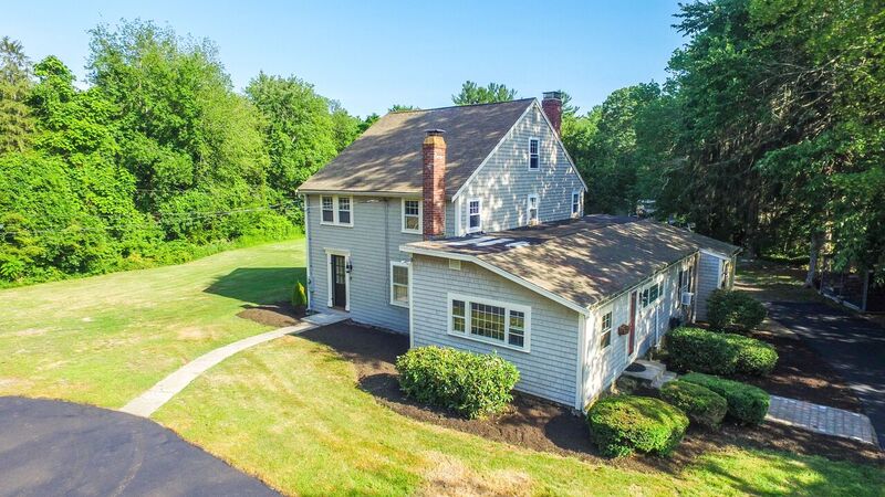 exterior 1 – Divito Realty