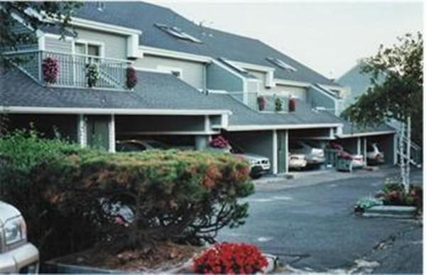 front – Divito Realty