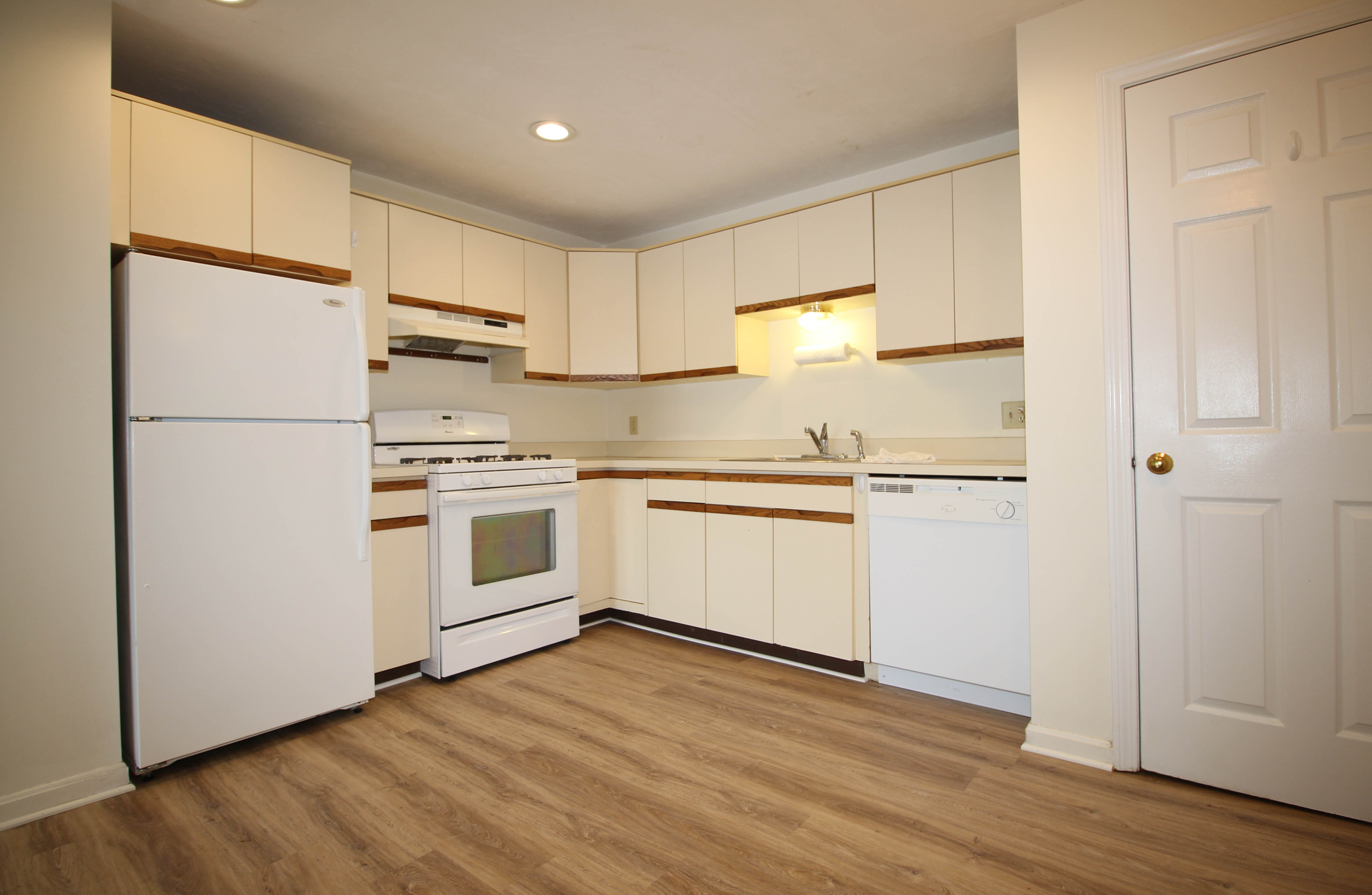 New kitchen – Divito Realty