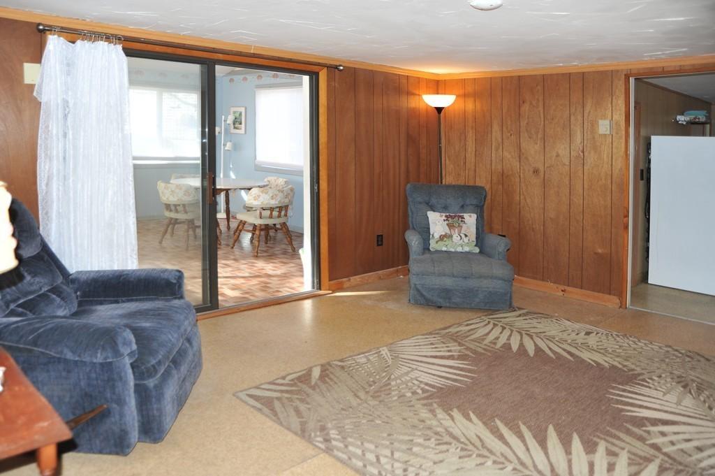 living 2 – Divito Realty